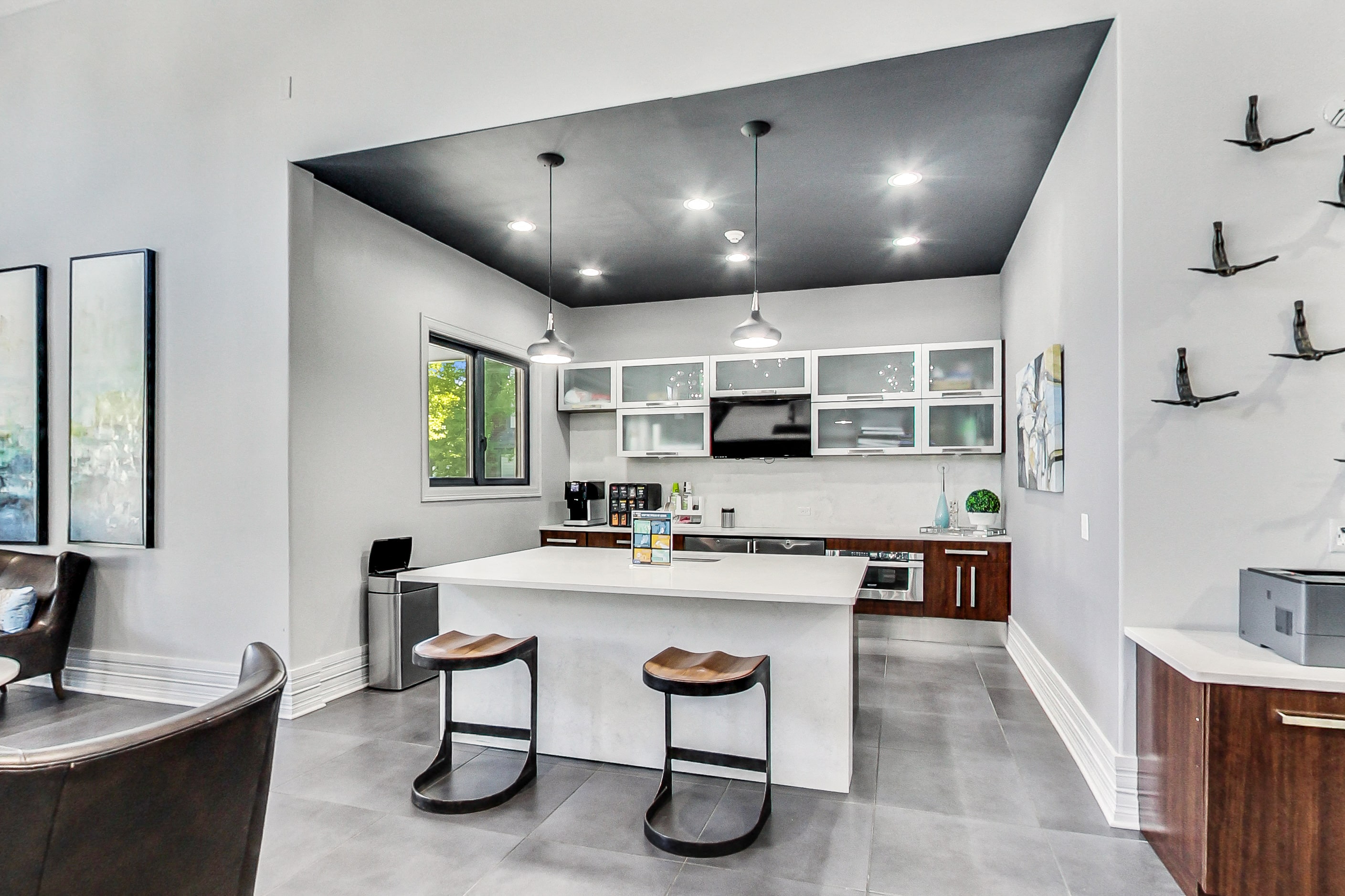 Residents at The Aventine at Oakhurst North