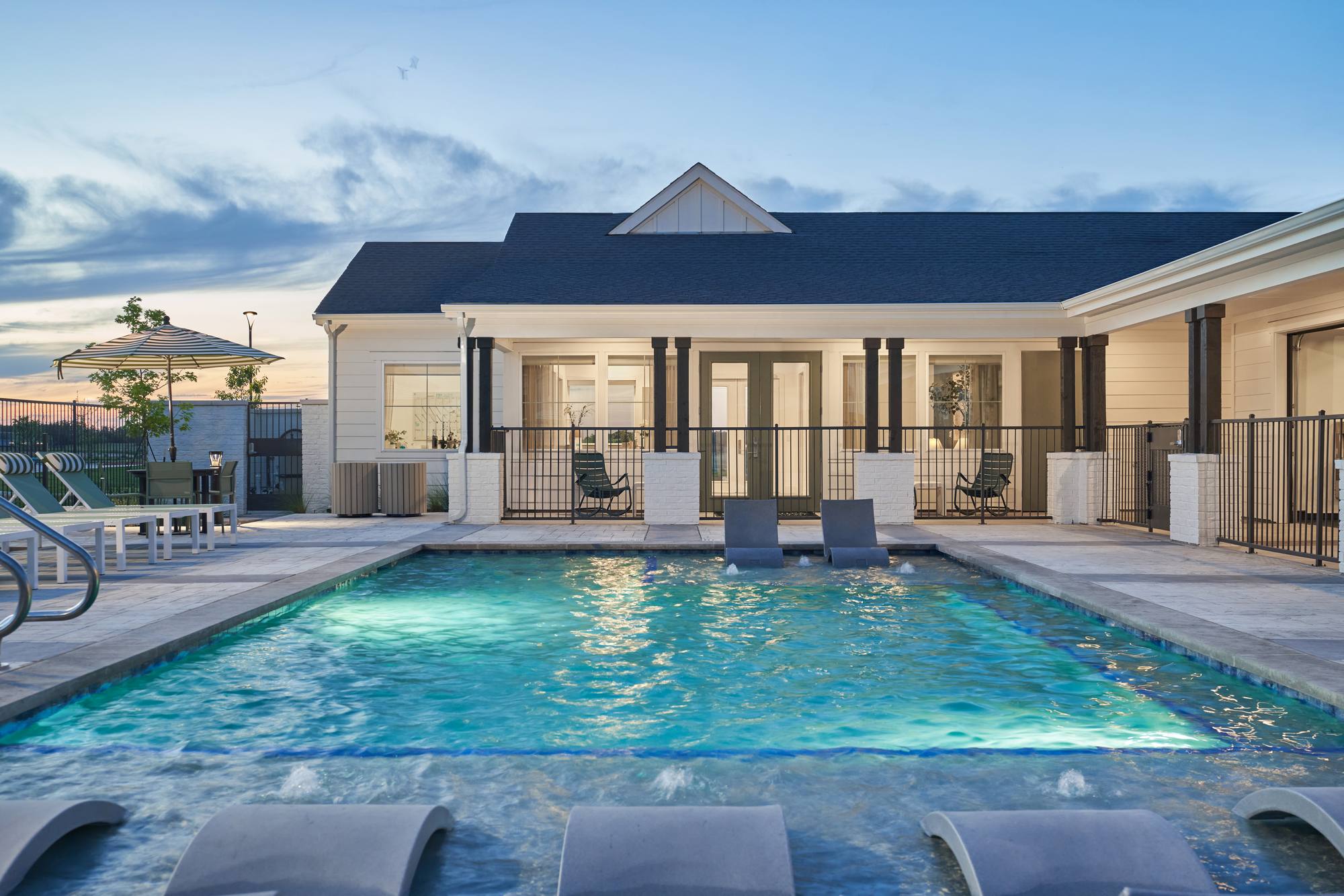 YardHomes® Hero Way