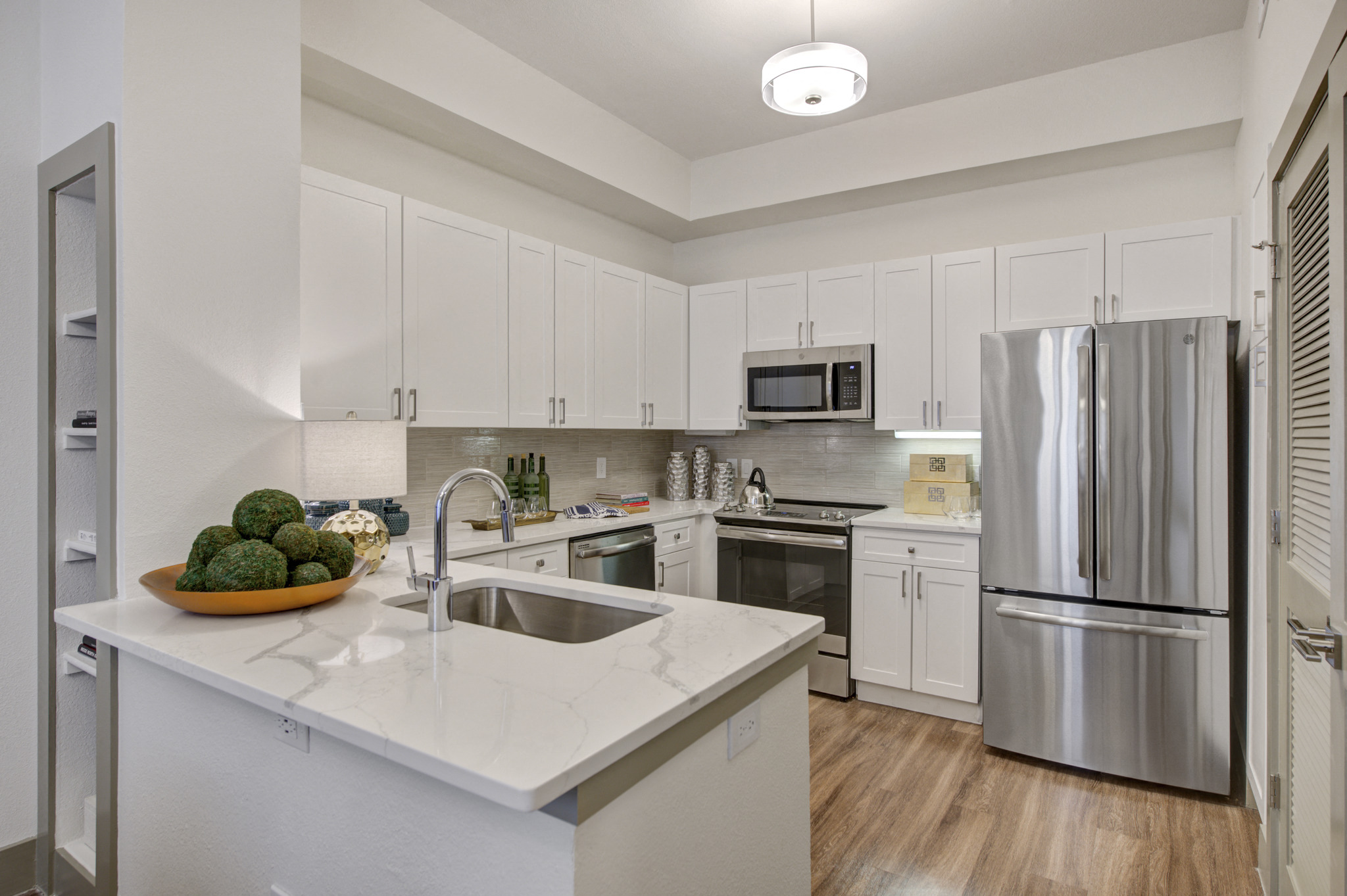 State Thomas Ravello